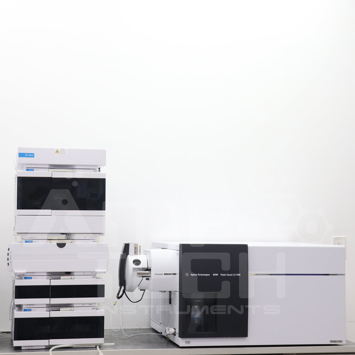 Agilent 6490 Triple Quadrupole LC-MS/MS System with 1260 Infinity II D ...